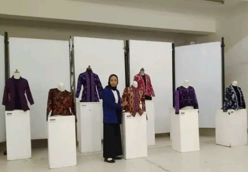 Motif Batik Bunga Telang Karya Mahasiswi UNY Siap Mendunia | Yogya Pos ...