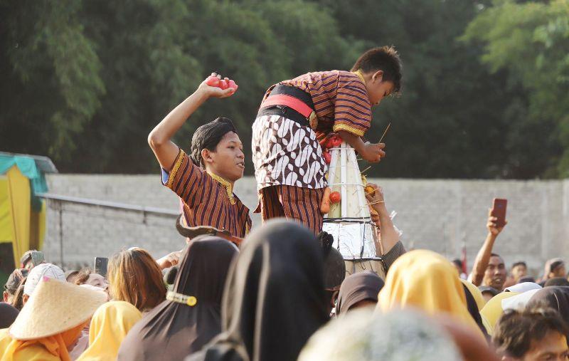Bupati Sleman Ajak Masyarakat 'Golong Gilig' Kembangkan Potensi | Yogya ...