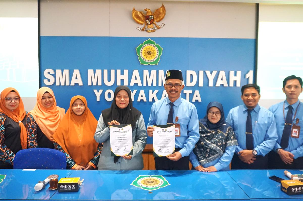SMA Muhi Yogya Teken Mou dengan Dua Sekolah Malaysia | Yogya Pos ...